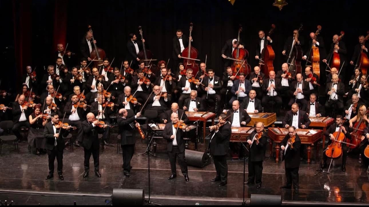 Muzički fenomen iz Budimpešte koji je osvoji svijet: „Sto romskih ...